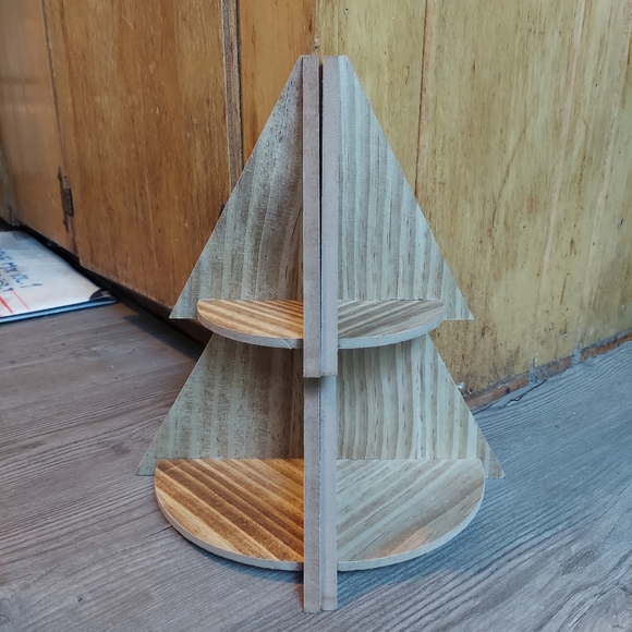 Target | Accents | Nwt Set Of 2 Target Bullseye Tree Corner Display ...